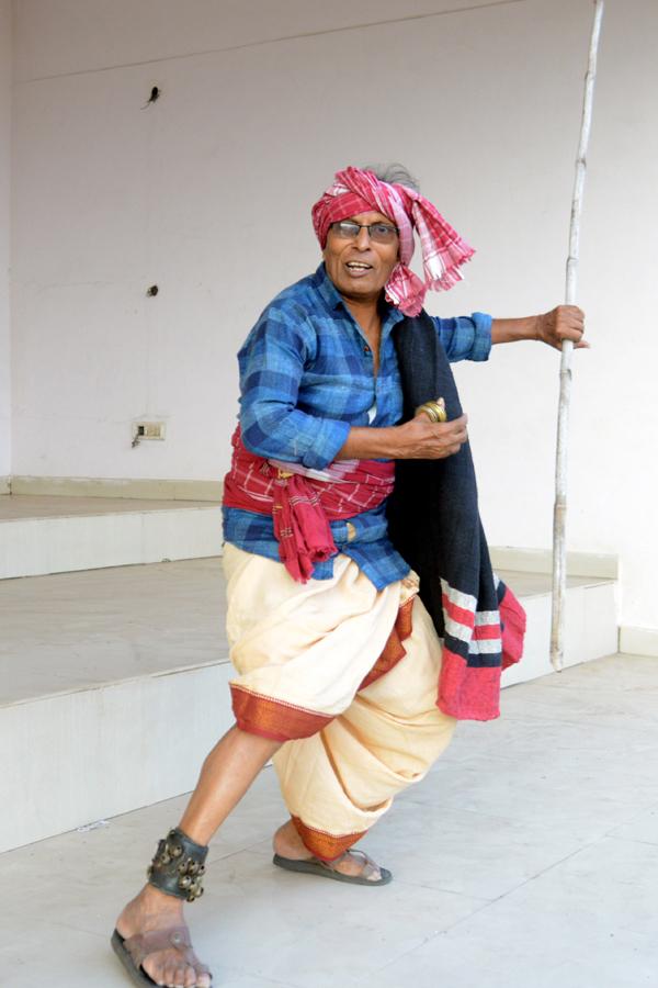 ఏం పిల్లడో ఎల్దమొస్తవా ? ... వెళితే బతుకు బస్టాండే... వంగపండుతో ఓ ...