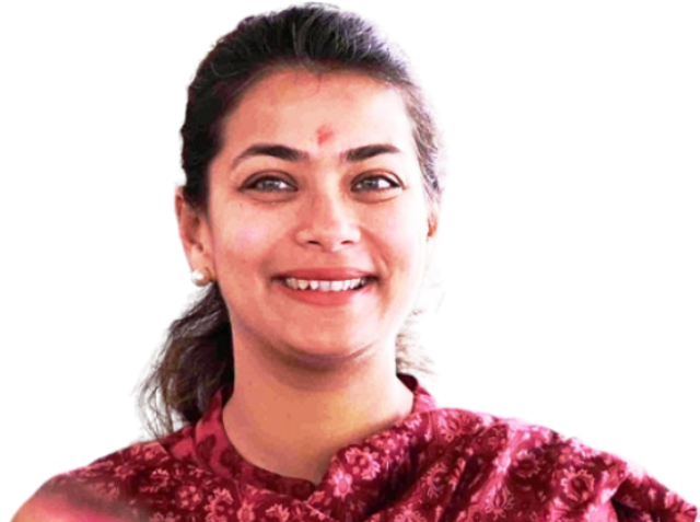 రేవంత్‌రెడ్డి ప్రమాణ స్వీకార సభలో తళుక్కుమంది... ఇంతకీ ఎవరీమె..? - Muchata